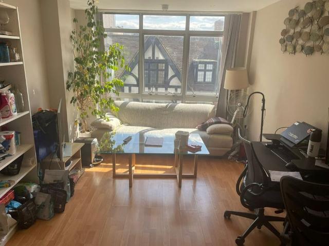 2 Bed Flat, Long Lane, SE1