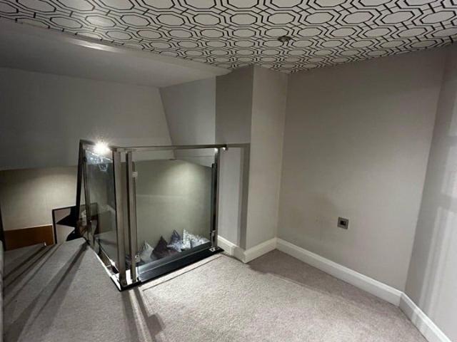 2 Bed Flat, Paradise Street, L1