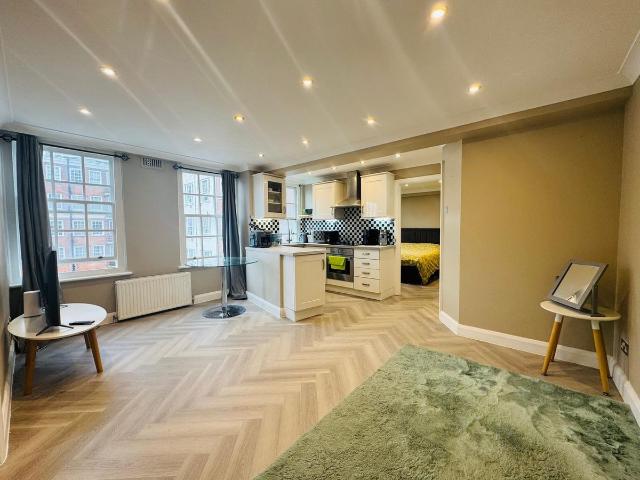 2 Bed Flat, Park West, Hyde Park Estate W2, 2 bed flat to rent, £3,000 pcm | PrimeLocation