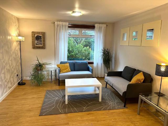2 Bed Flat, Partick, G11