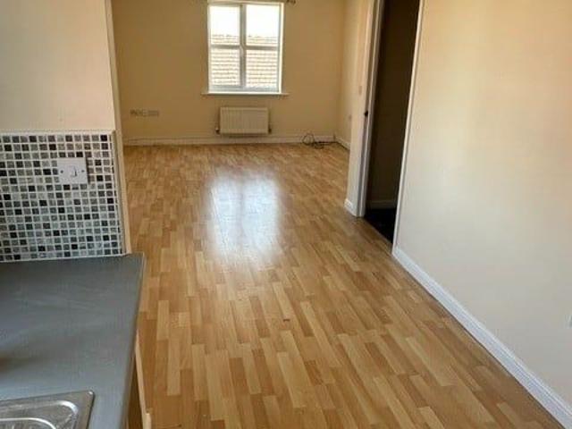 2 Bed Flat, Pavior Road, NG5