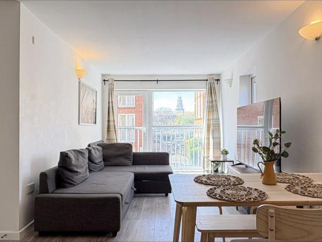 2 Bed Flat, Pelling St, E14