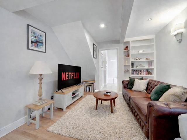 2 Bed Flat, Perham Road, W14