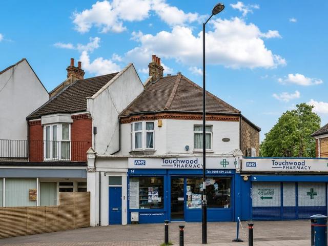 2 Bed Flat, Perry Hill, SE6