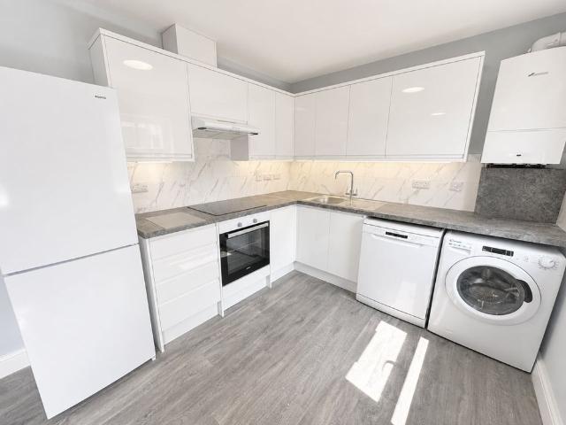 2 Bed Flat, Pitt Road, BS7
