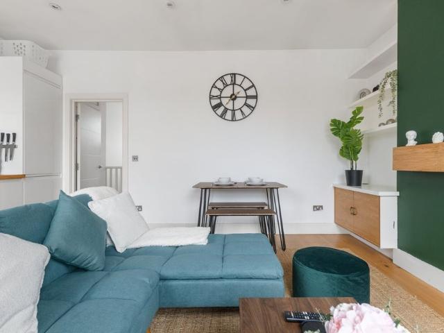 2 Bed Flat, Portnall Road, W9