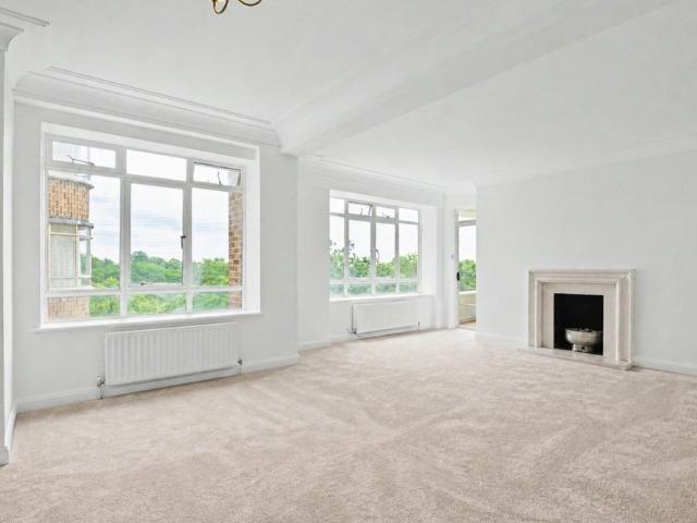 2 Bed Flat, Prince Albert Road, NW8