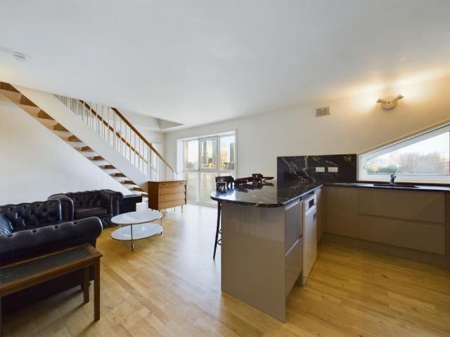 2 Bed Flat, Princes Court, SE16