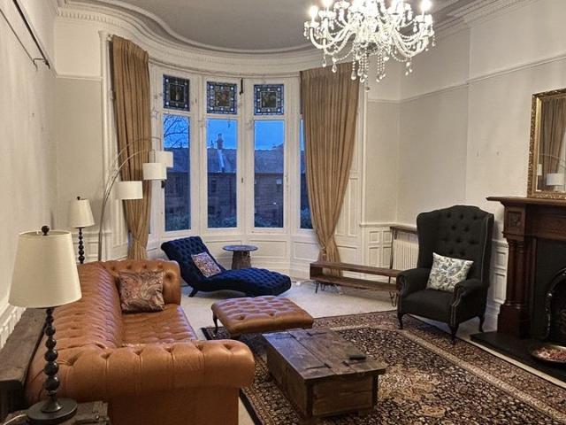 2 Bed Flat, Princes Gardens, G12