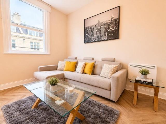 2 Bed Flat, Princess Gate, BN1