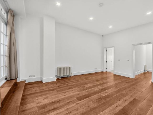 2 Bed Flat, Queens Gate, SW7