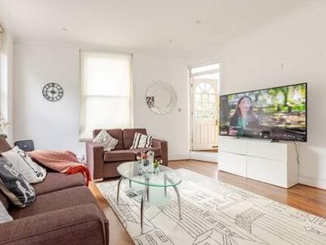 2 Bed Flat, Queens Grove, NW8
