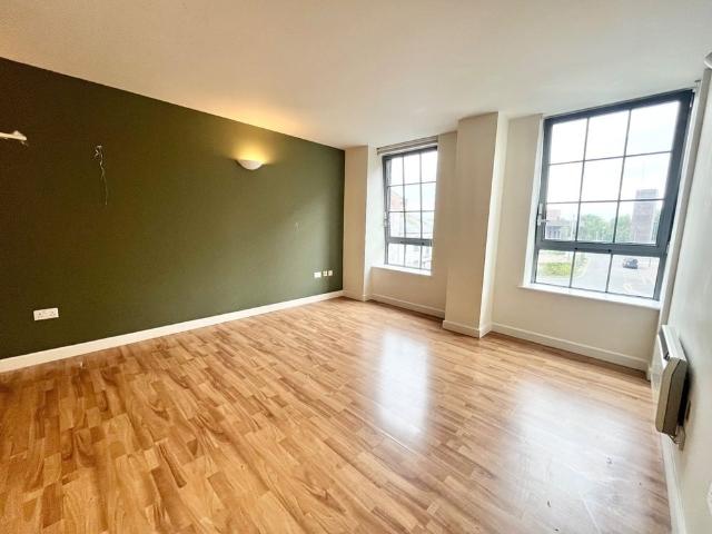 2 Bed Flat, Queens Road, NG2