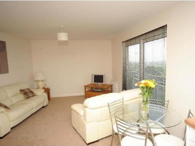 2 Bed Flat, Rubislaw Sqaure, AB15