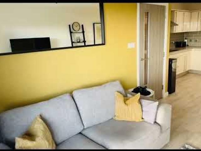 2 Bed Flat, Rubislaw Square, AB15