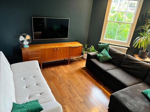 2 Bed Flat, Renfrew Road, SE11