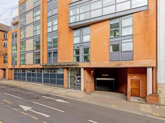 2 Bed Flat, Rockingham St, S1