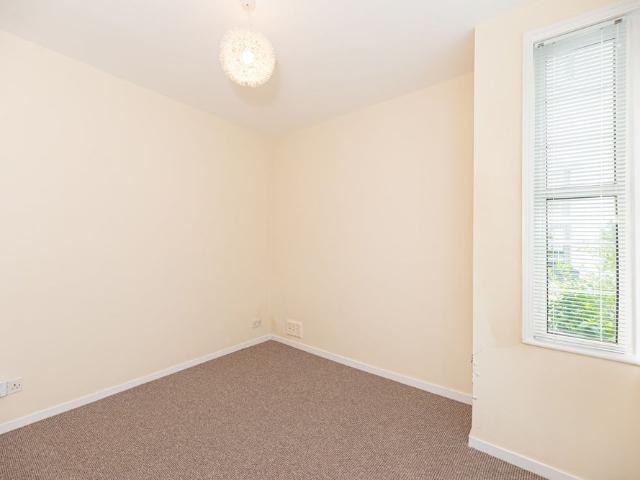 2 Bed Flat, Robinson Rd, SW17