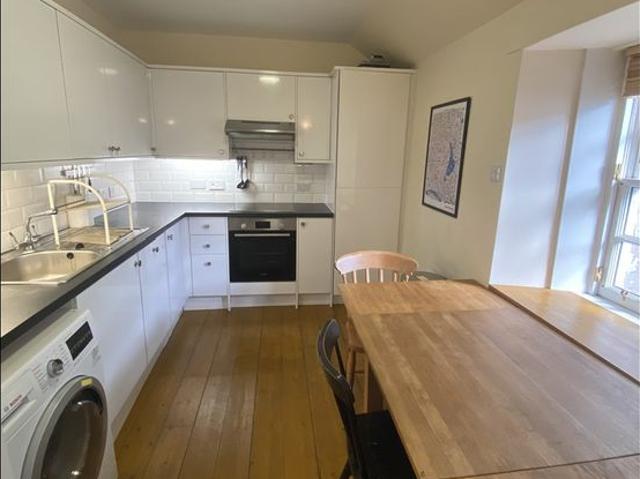 2 Bed Flat, Rose Street, EH2