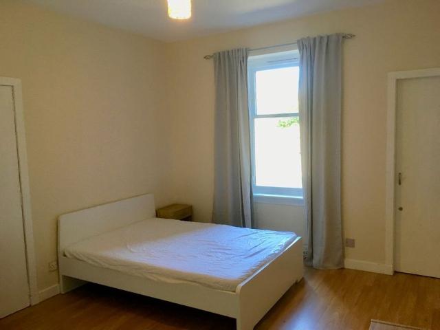 2 Bed Flat, Roslin Street, AB24