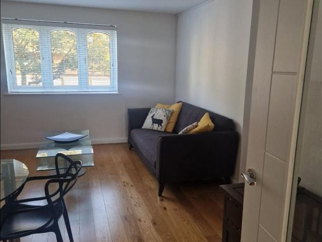2 Bed Flat, Rouel Road, SE16