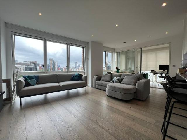 2 Bed Flat, Royal Captain Court, E14