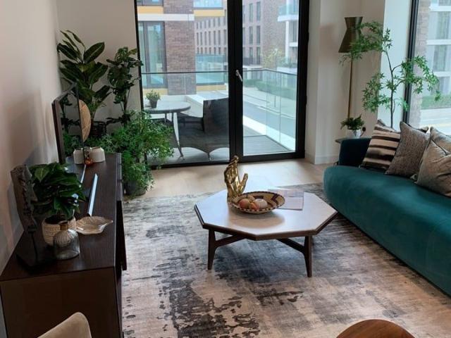 2 Bed Flat, Royal Crest Avenue, E16