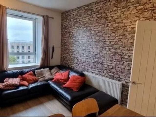 2 Bed Flat, Royal Park Terrace, EH8