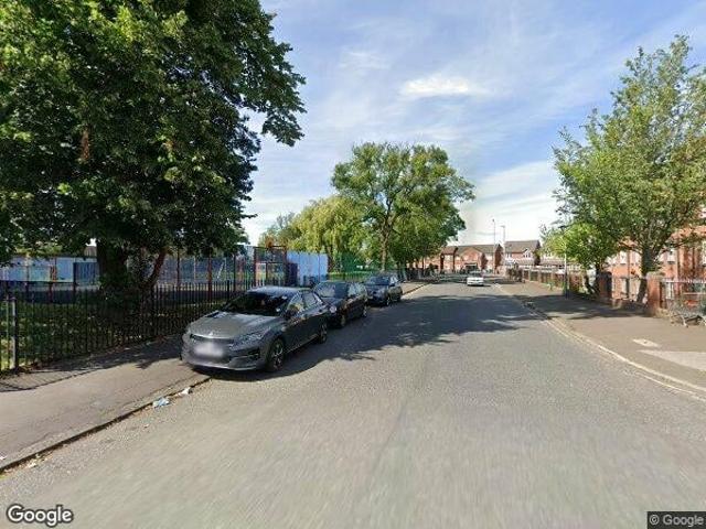 2 Bed Flat, St. Davids Court, M8