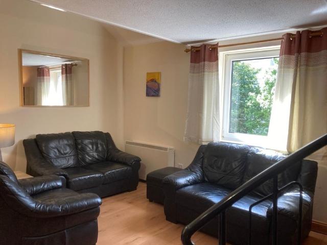 2 Bed Flat, St Vincent St, G3