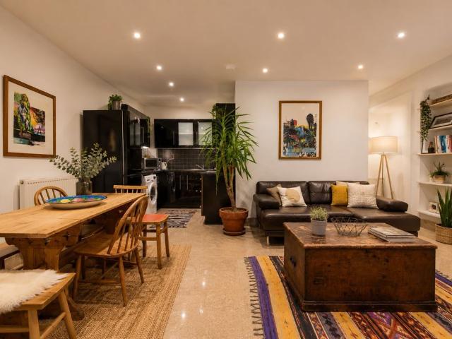 2 Bed Flat, Stanthorpe Road, SW16