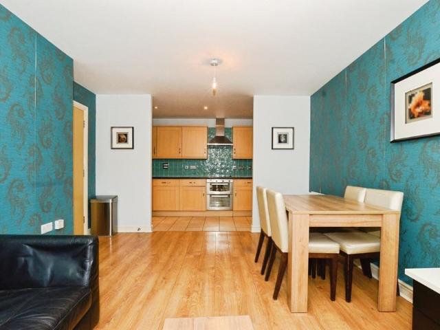 2 Bed Flat, Stanley Road, HA2