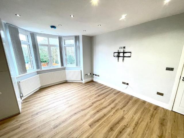 2 Bed Flat, Stanmore Road, B16