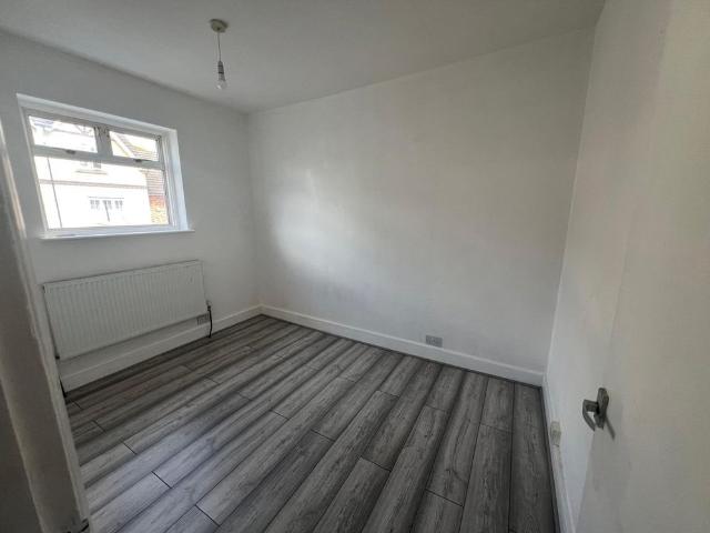 2 Bed Flat, Station Road, HA1