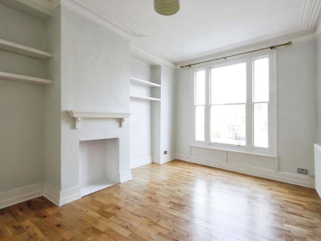 2 Bed Flat, Stockwell Rd, SW9