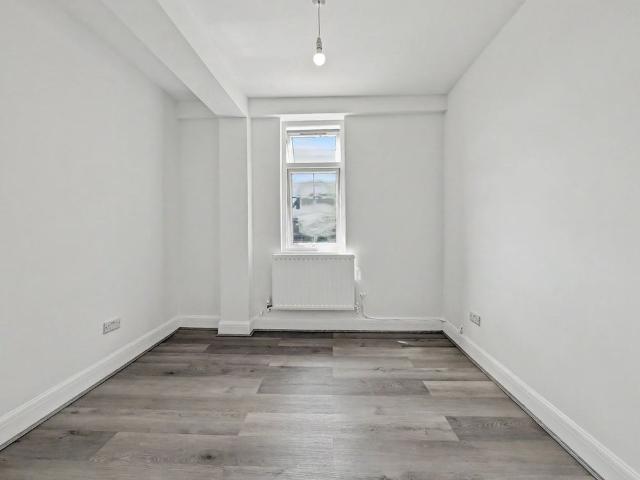 2 Bed Flat, Stoke Newington Road, N16