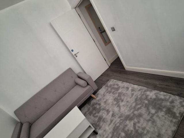 2 Bed Flat, Streetly Road, B23