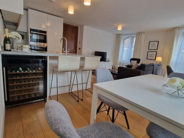 2 Bed Flat, Sugar Lane, SE16