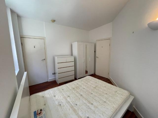 2 Bed Flat, Sunlight Square, E2