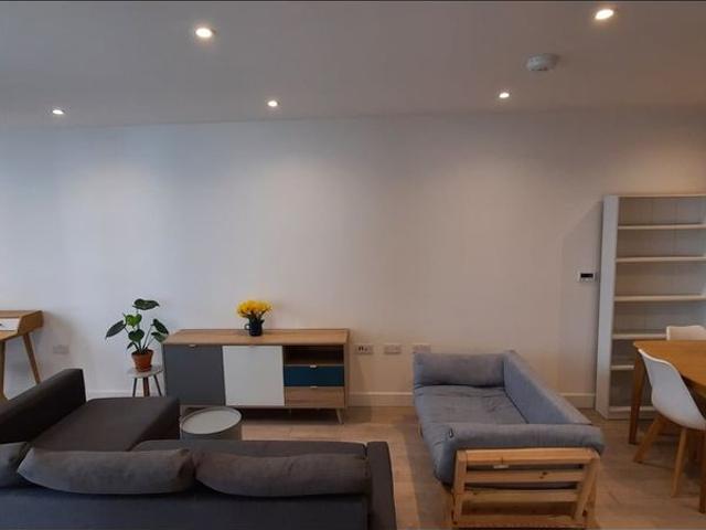 2 Bed Flat, Sutherland Road, E17