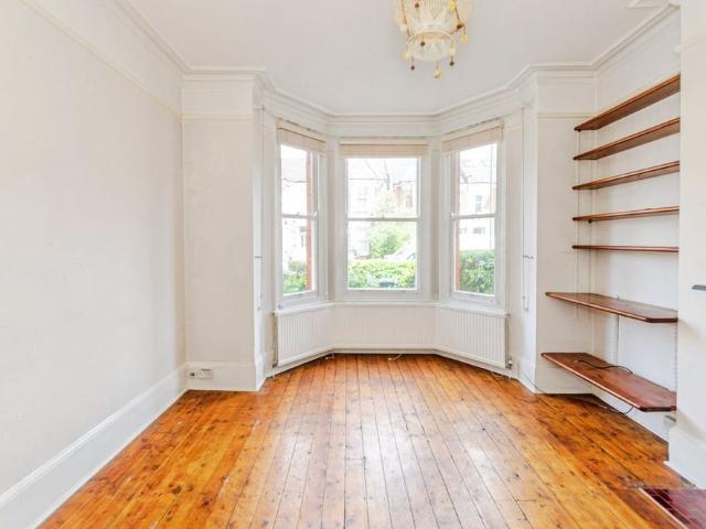 2 Bed Flat, Sutton Road, N10