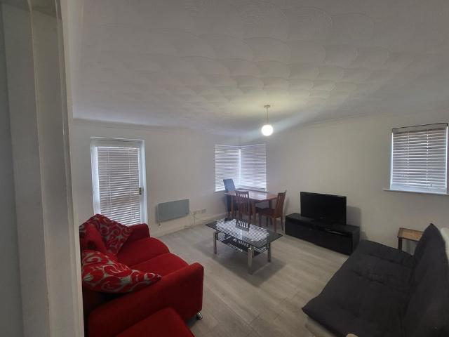 2 Bed Flat, Salford Quays, M50