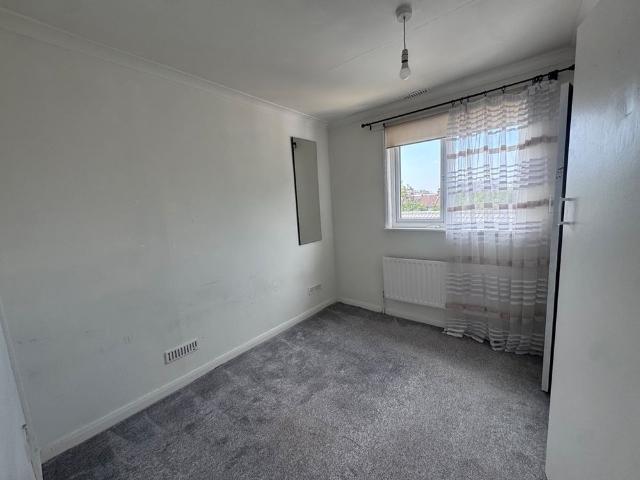 2 Bed Flat, Salisbury House, CR7