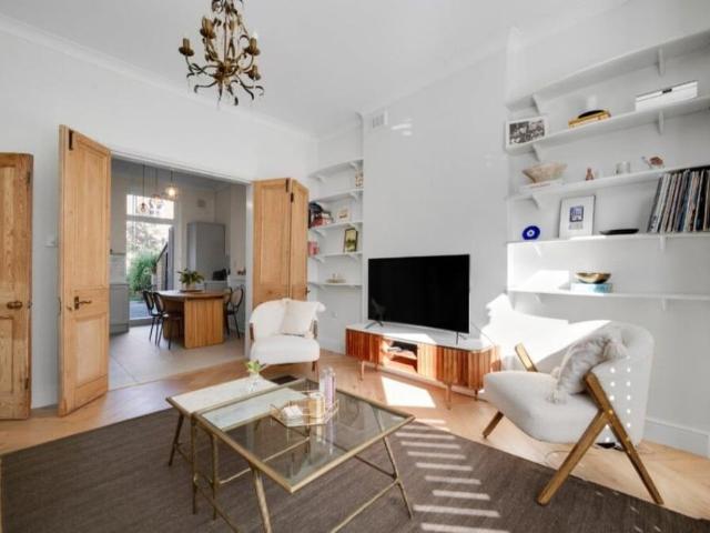 2 Bed Flat, Saltram Cresent, W9