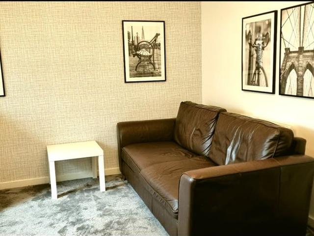 2 Bed Flat, Savernake Court, B29