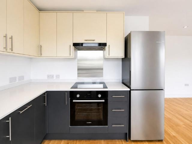 2 Bed Flat, Seven Sisters Road, N15
