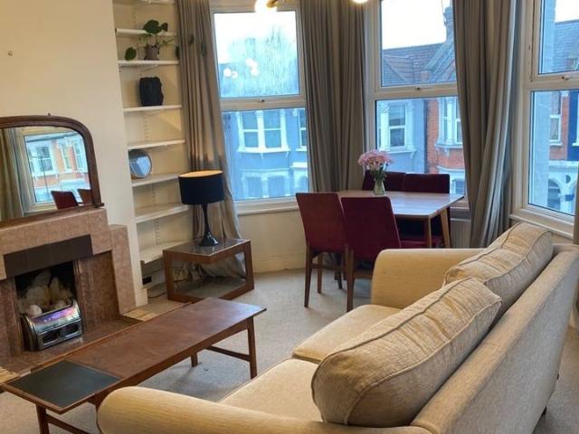 2 Bed Flat, Seymour Road, N8
