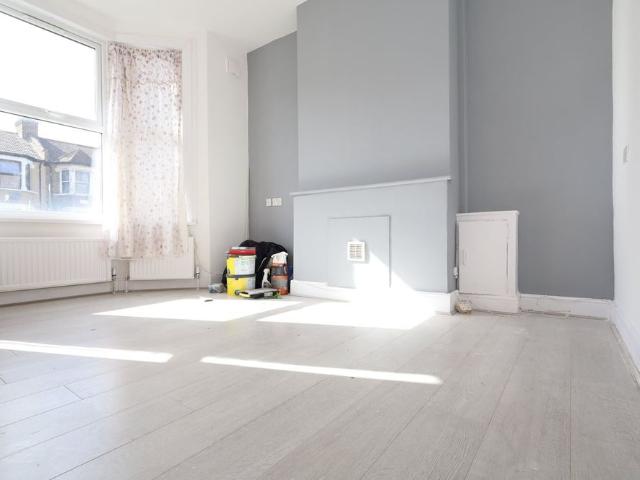 2 Bed Flat, Shelbourne Road, N17