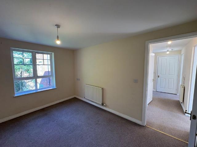 2 Bed Flat, Sheridan Way, NG5