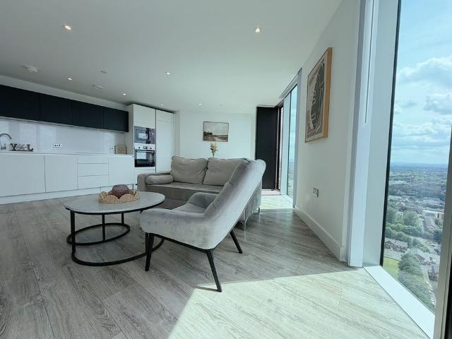 2 Bed Flat, Silvercroft Street, M15